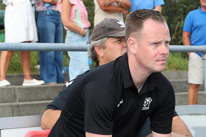 Nick van den Bos volgend seizoen hoofdtrainer van Vitesse Delft ...